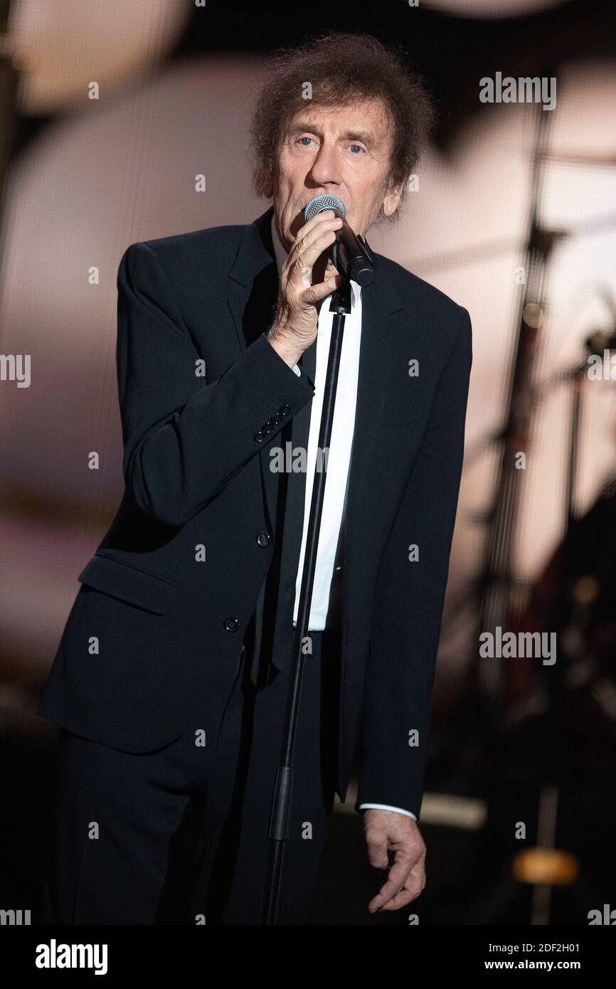 Alain Souchon performs on stage during the 35th Victoires de la Musique ...