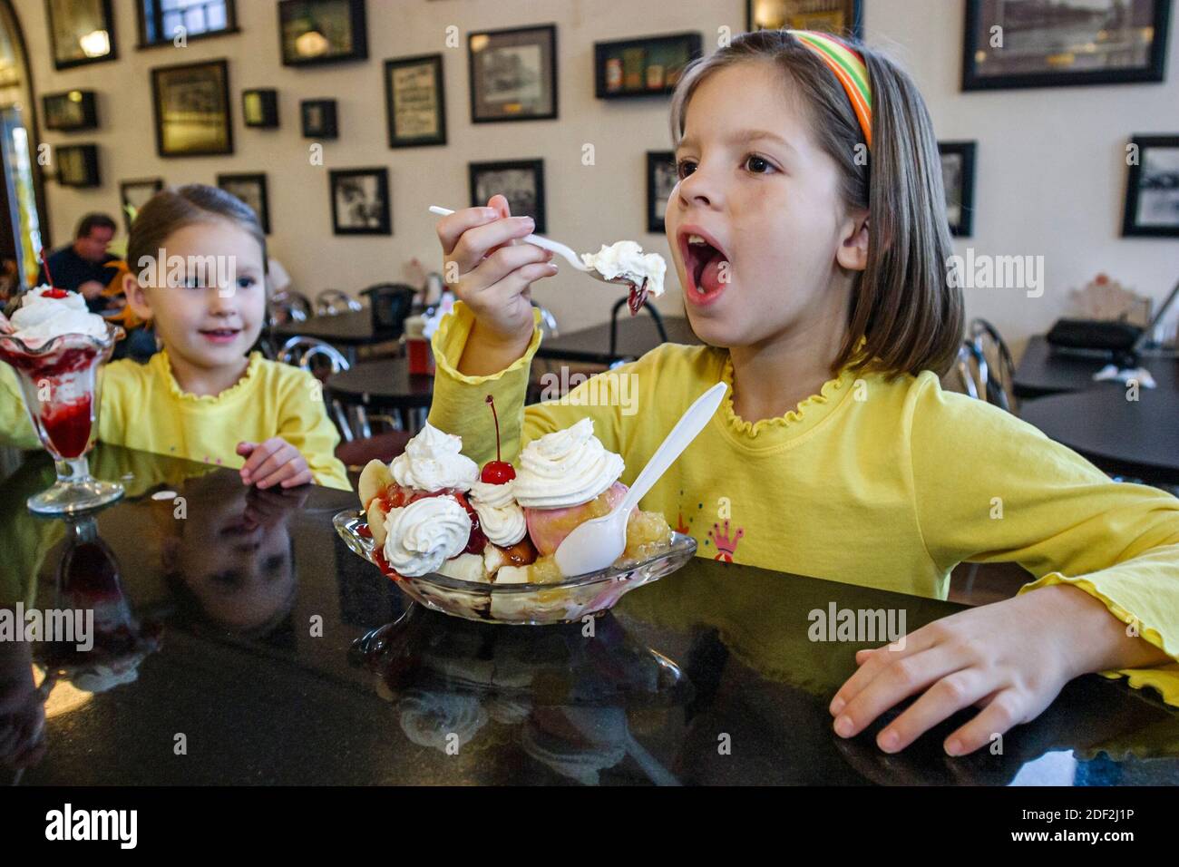 The palace sandwich shop hi-res stock photography and images - Alamy