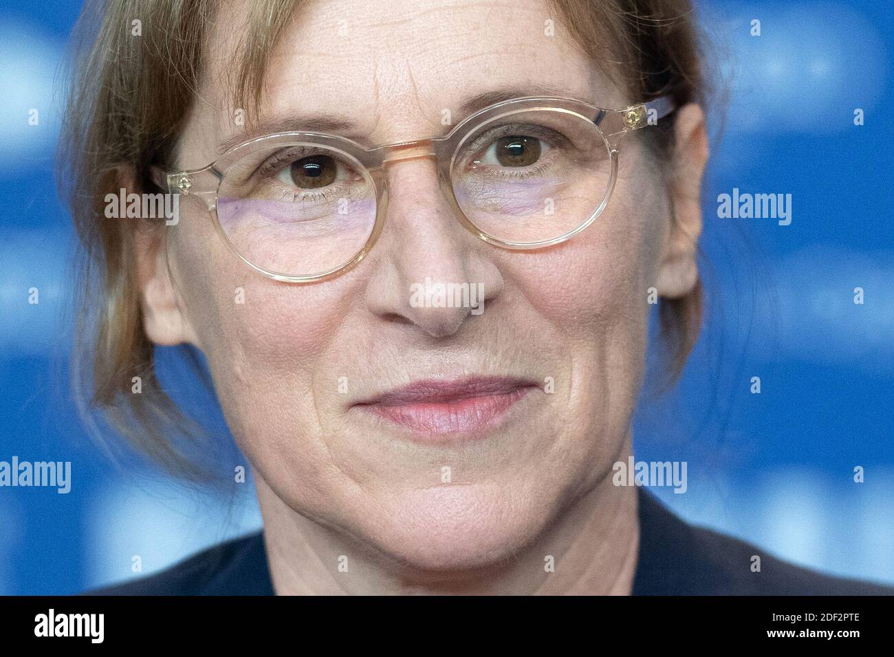 First cow kelly reichardt hi-res stock photography and images - Alamy