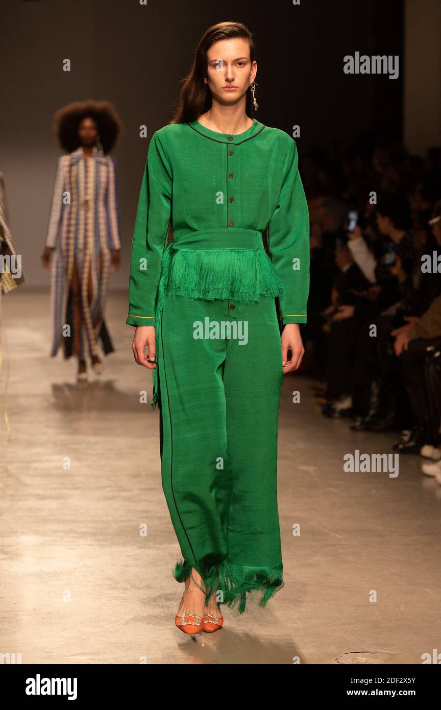 Kenneth ize fashion hi-res stock photography and images - Alamy