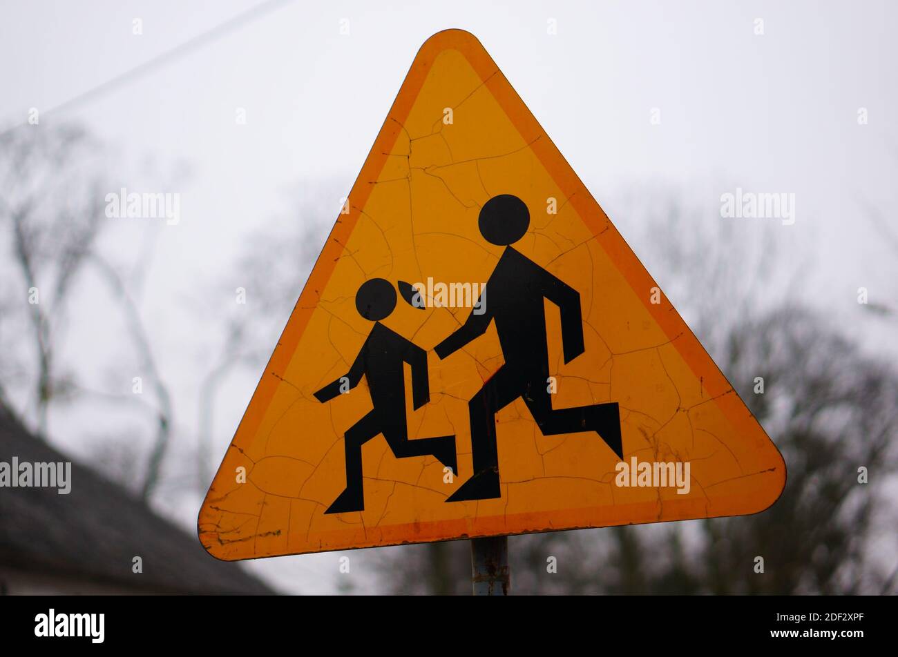 Child running car road danger hi-res stock photography and images - Alamy