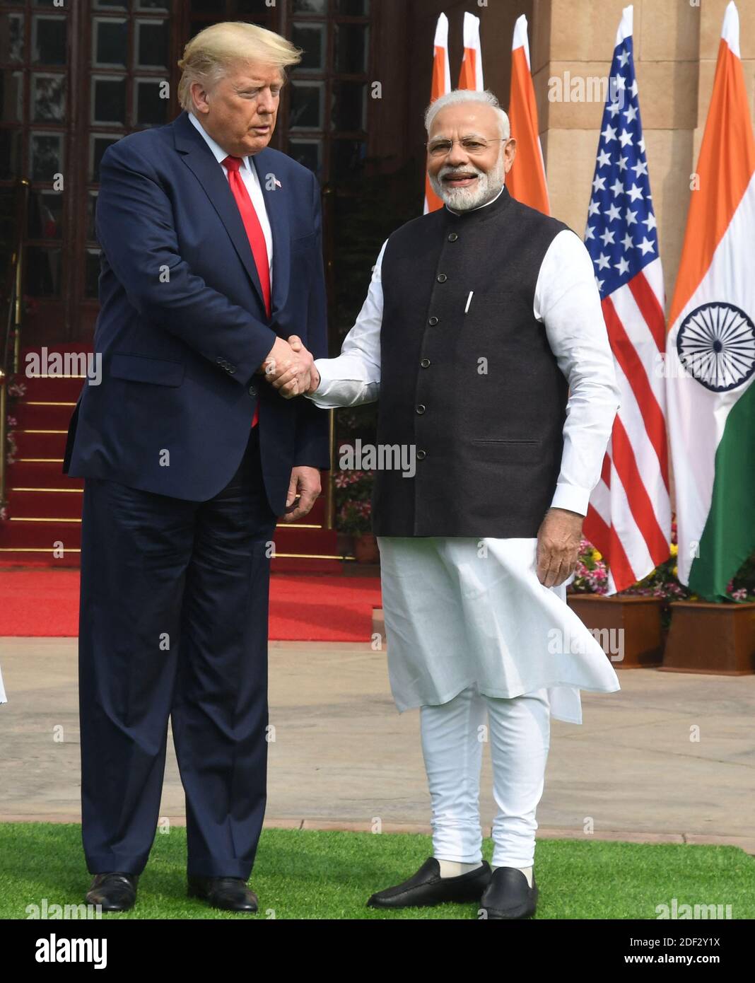 Indian Prime Minister Narendra Modi (R), US President Donald Trump (L ...