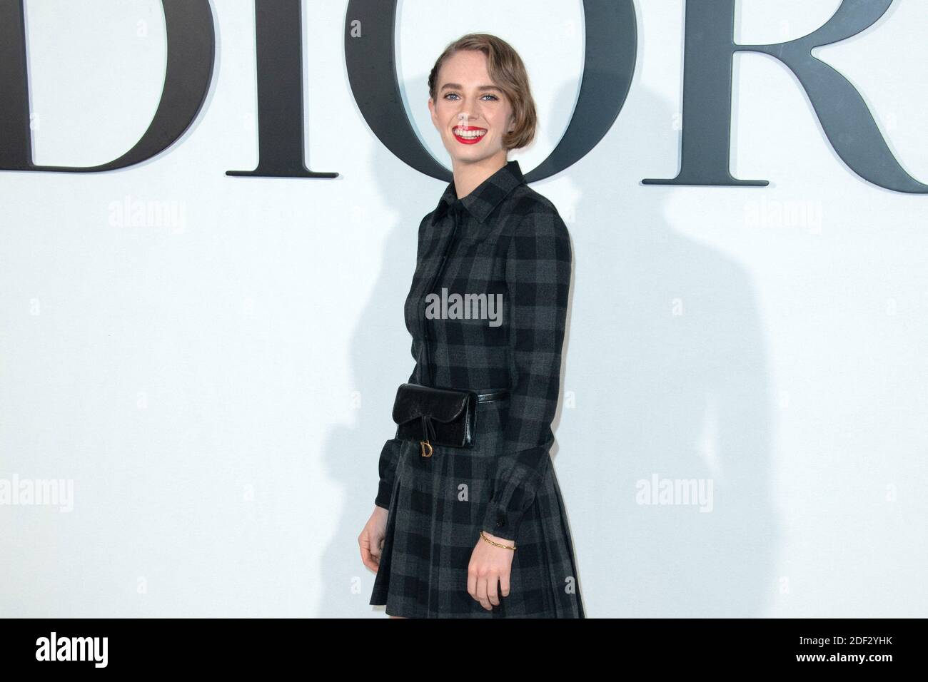 Maya hawke show hi-res stock photography and images - Alamy