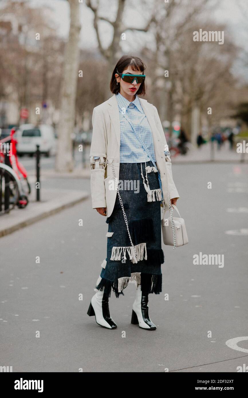 Street style, Barbara Malewicz arriving at Victoria Tomas Fall Winter ...