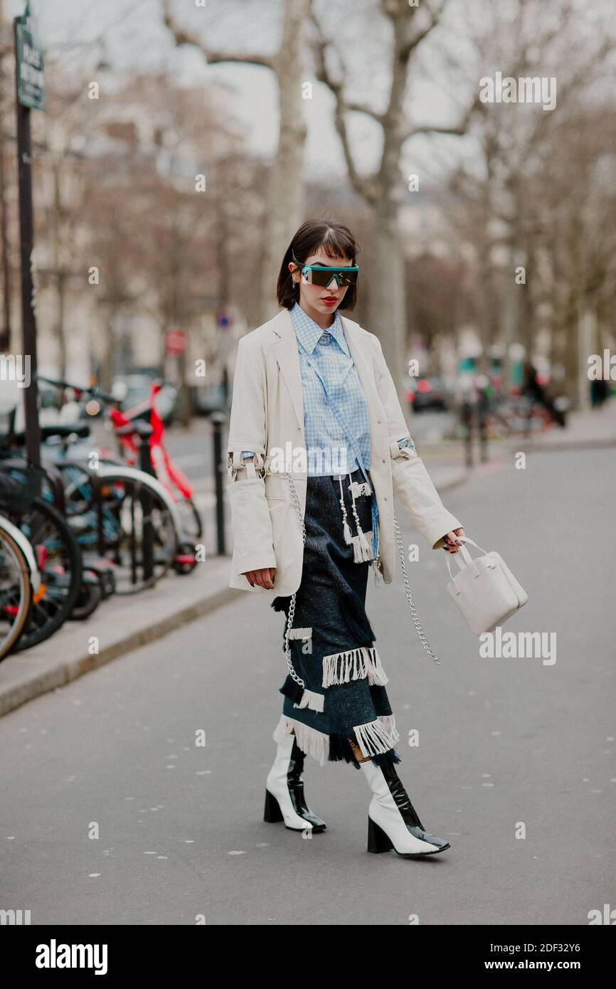 Street style, Barbara Malewicz arriving at Victoria Tomas Fall Winter ...