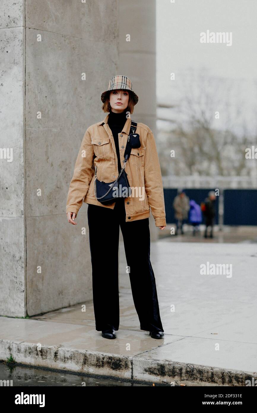 Street style, Marie Gilliot (into your closet) arriving at Mazarine ...