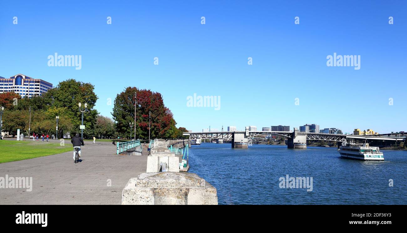 Portland, city of bridges: Morrison bridge as seen from Tom McCall ...