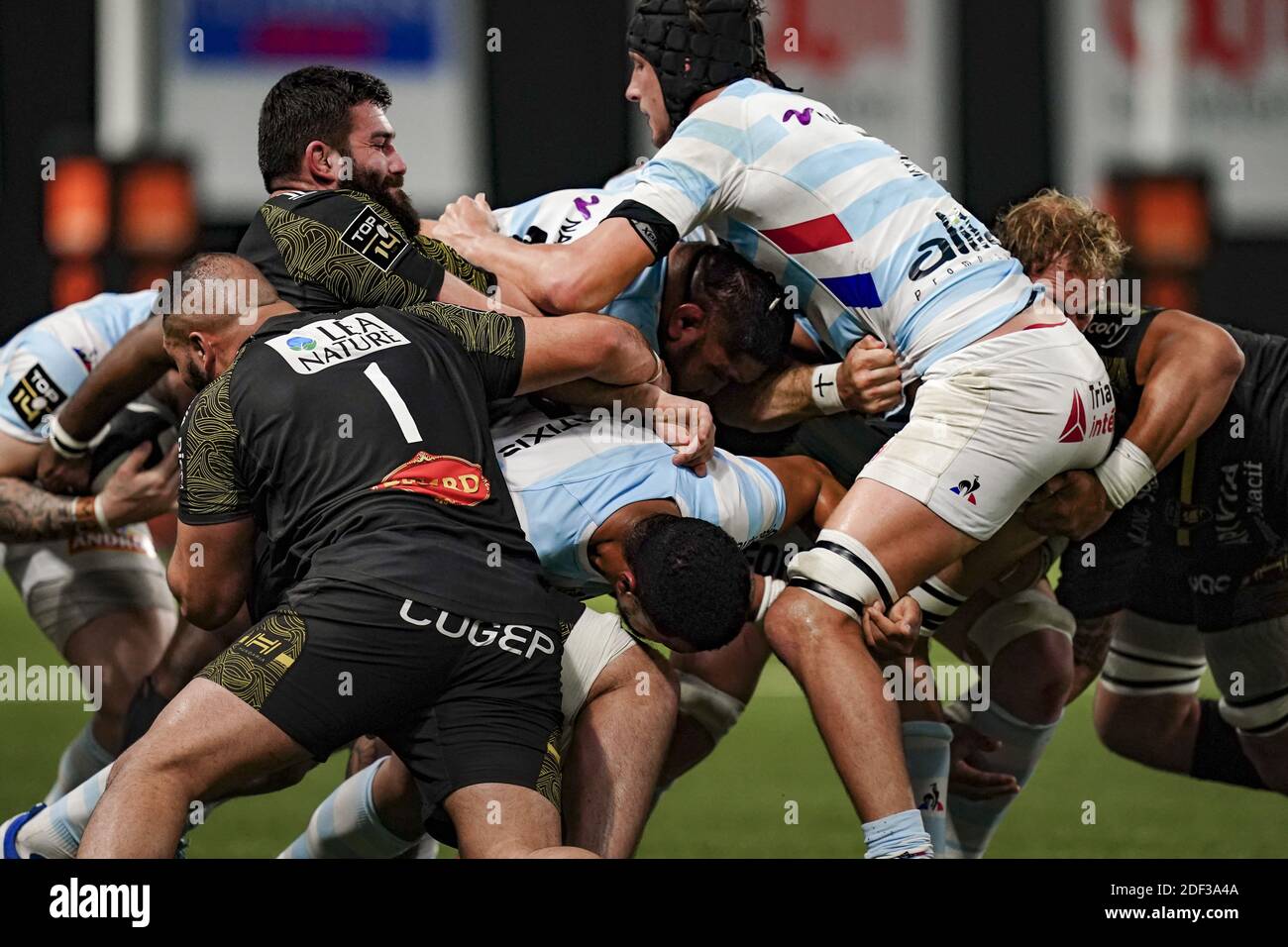 Paris la defense arena rugby hi-res stock photography and images - Alamy