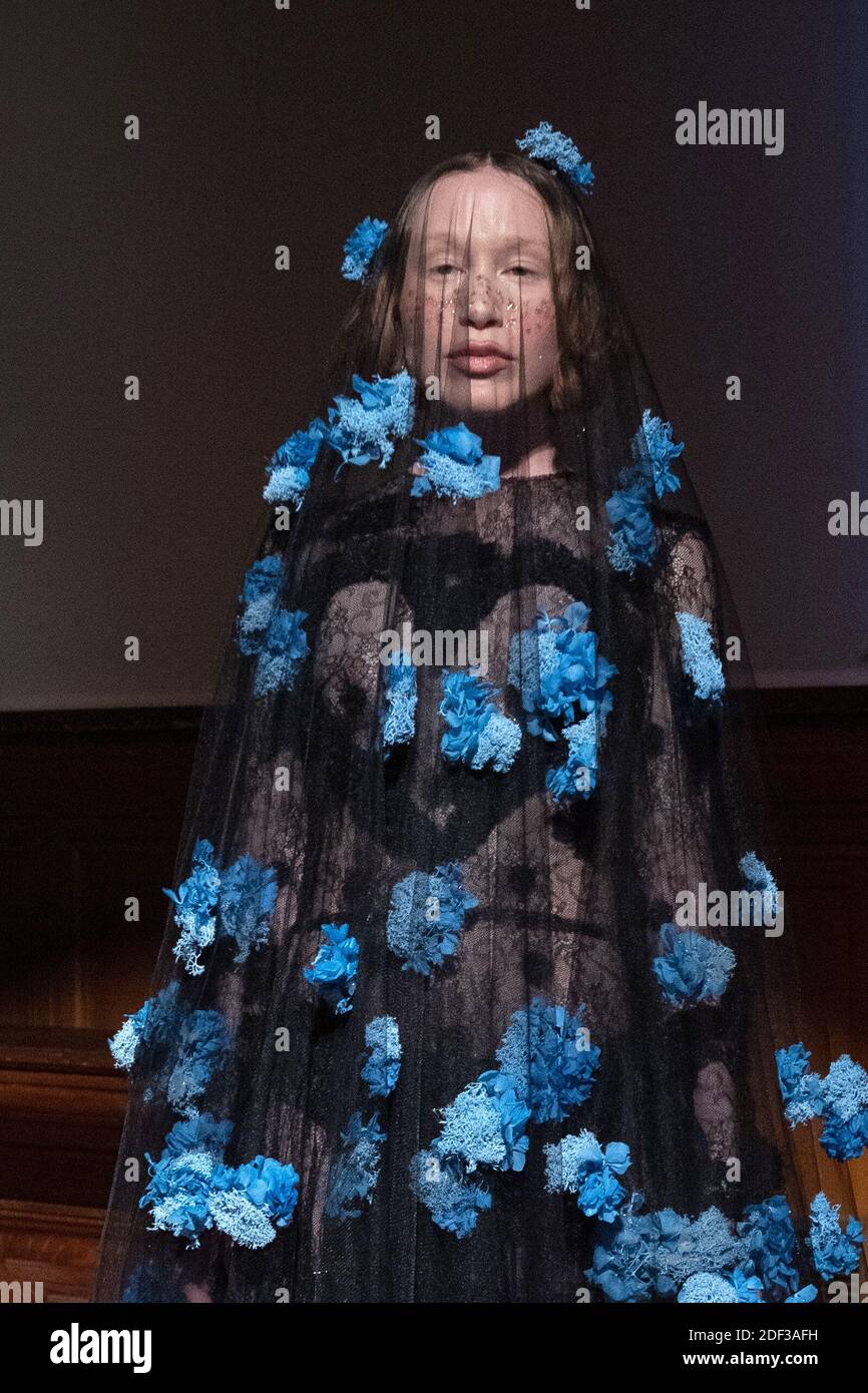Artist Vox performing during the Anais Jourden show as part of the ...