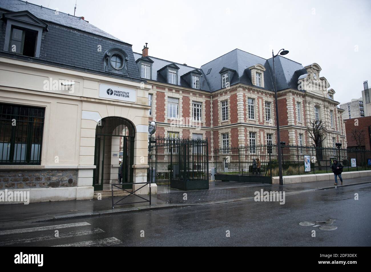 The pasteur institute in paris, france hi-res stock photography and ...