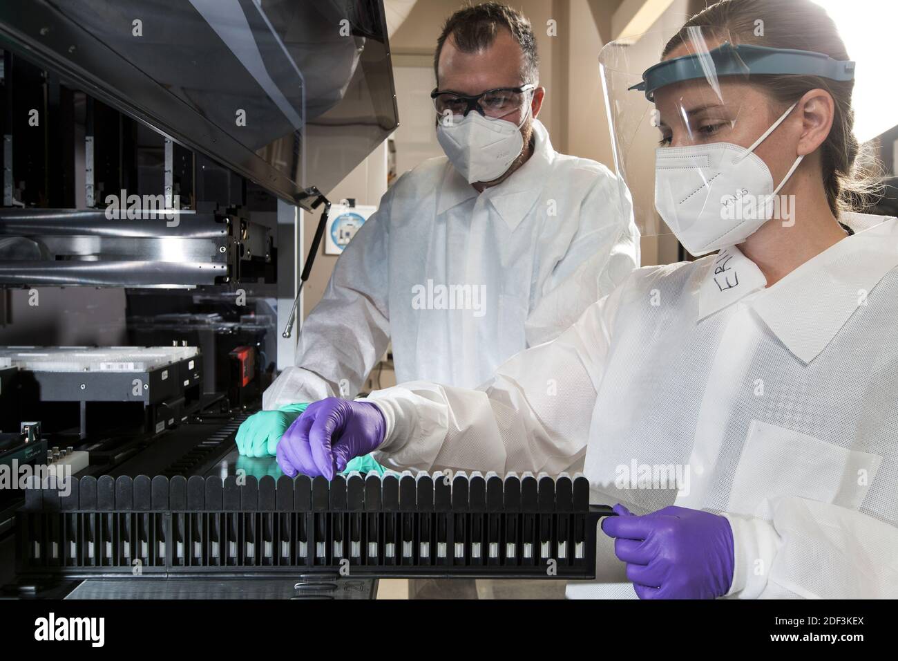 2020 scientist hi-res stock photography and images - Alamy