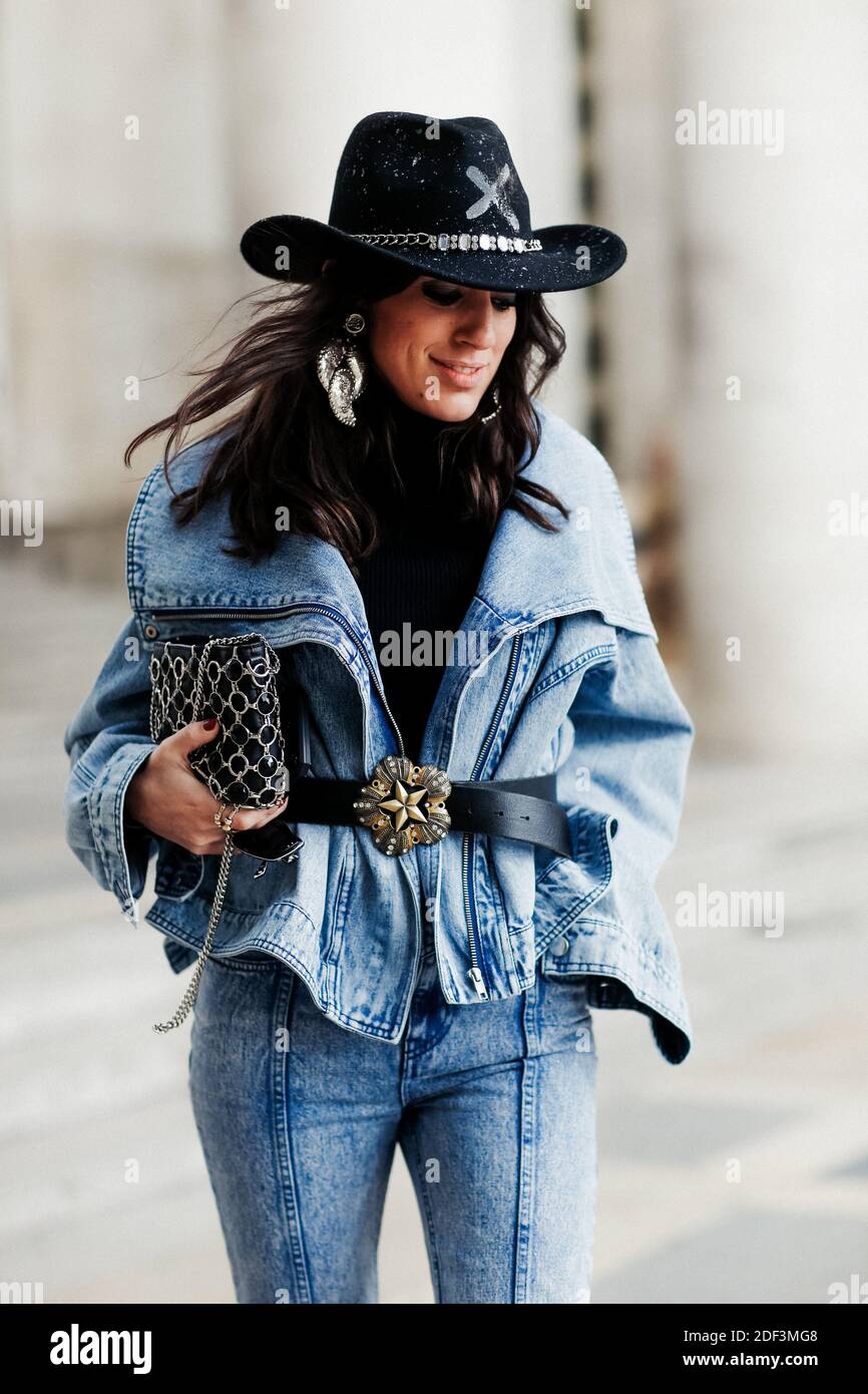 Street style, Nil Ninat arriving at Victoria Tomas Fall Winter 2020 ...