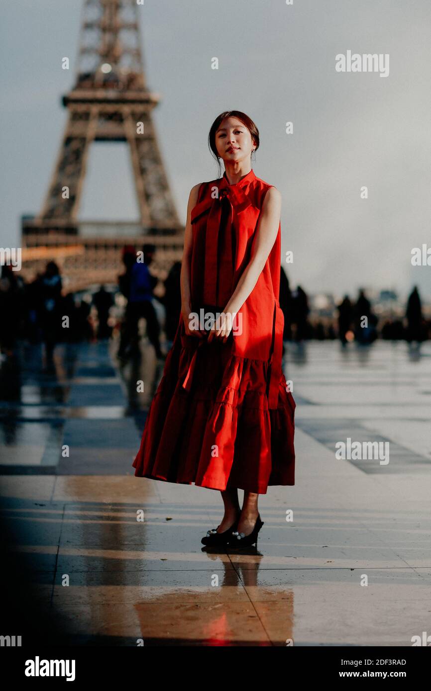 Street style, Hani Ahn Heeyeon arriving at Rochas Fall Winter 2020-2021 ...