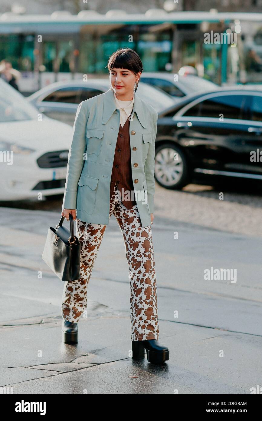 Street style, Maria Bernad arriving at Rochas Fall Winter 2020-2021 ...