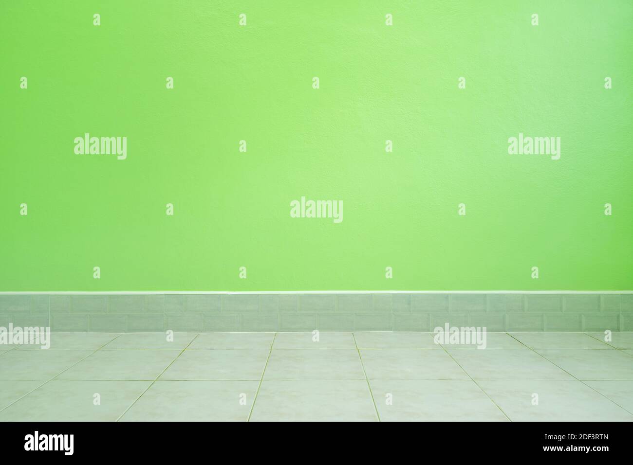 Green empty interior wall background empty space room studio for ...