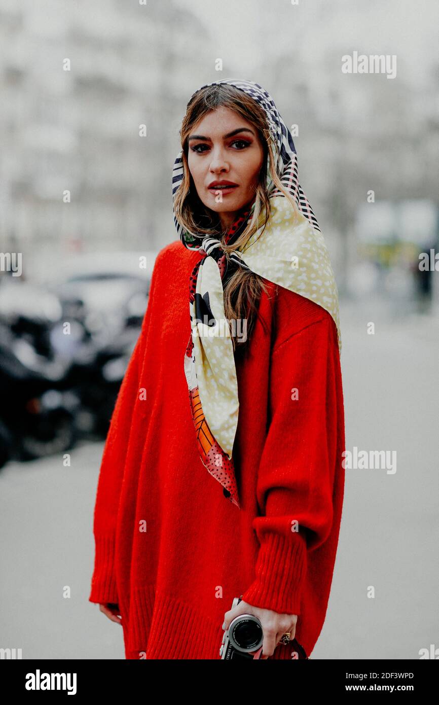 Street style, Angela Rozas Saiz arriving at Leonard Fall Winter 2020 ...