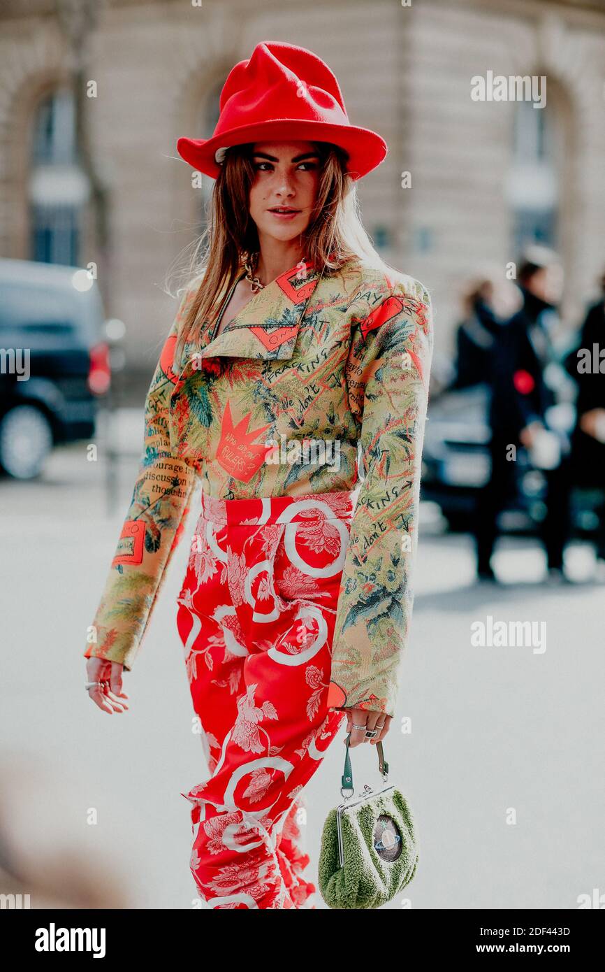 Street style, Clara Berry arriving at Vivienne Westwood Fall Winter ...