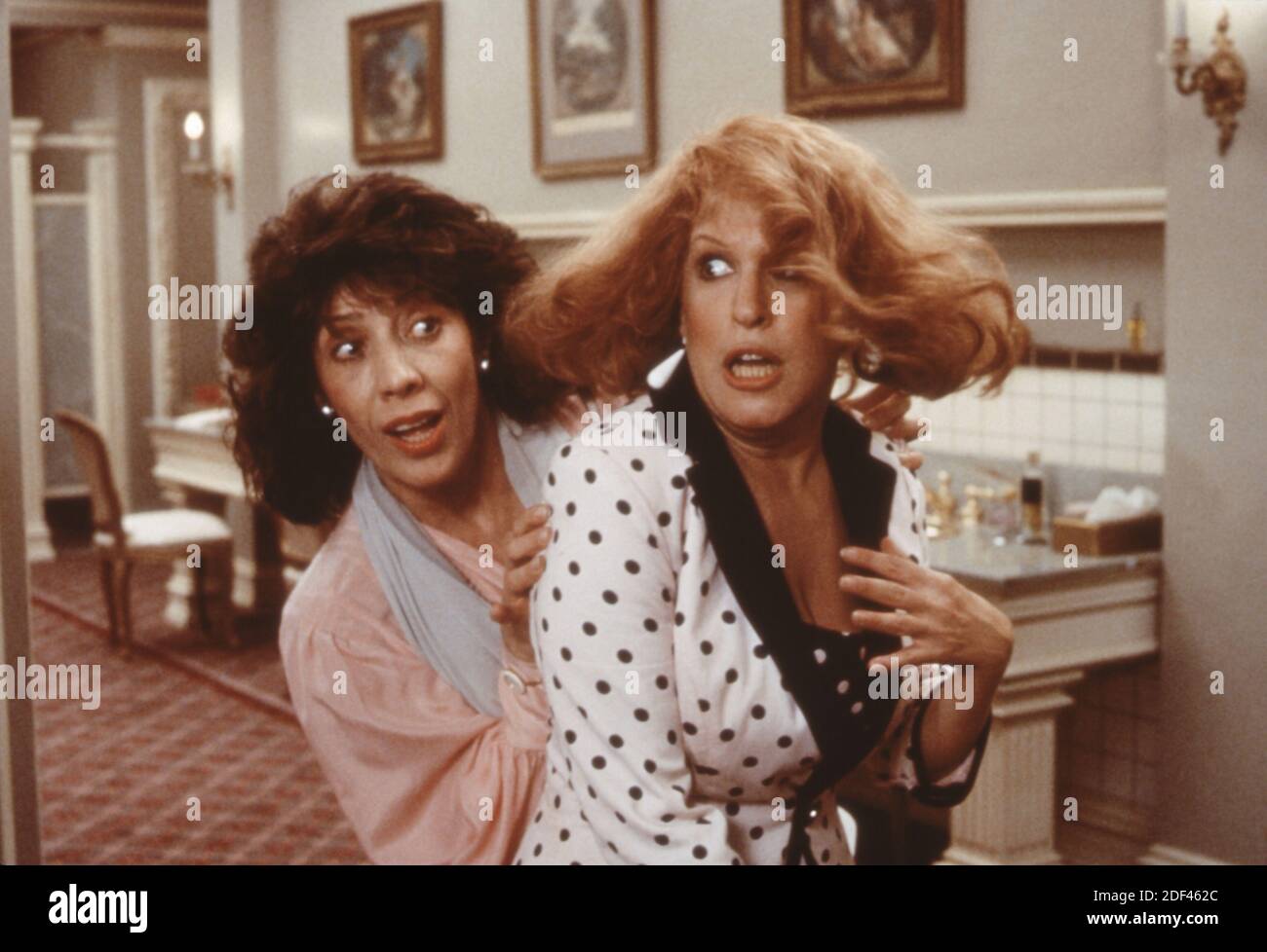 Twins 1988 hi-res stock photography and images - Alamy