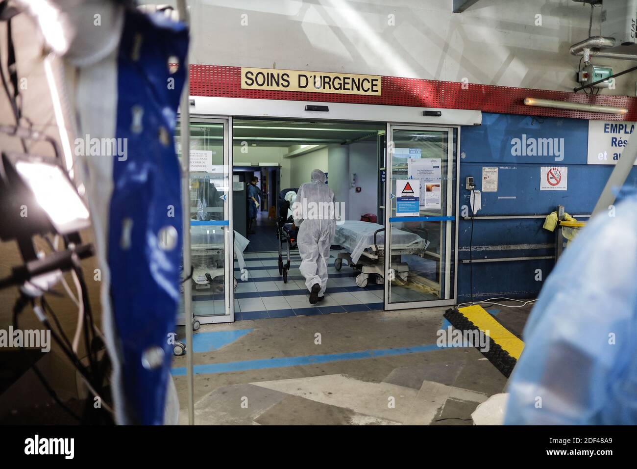 The Bordeaux Pellegrin CHU has set up an advanced medical post at the ...