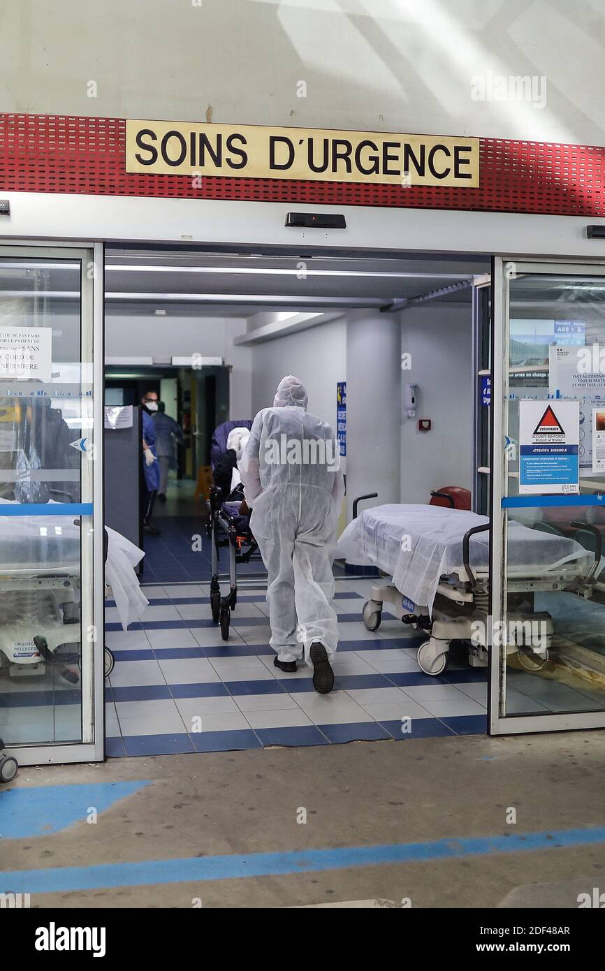 The Bordeaux Pellegrin CHU has set up an advanced medical post at the ...