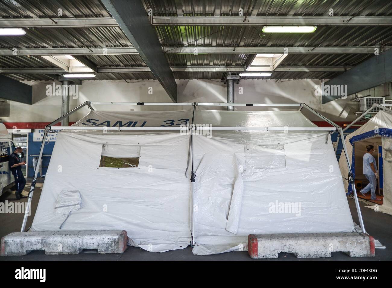 The Bordeaux Pellegrin CHU has set up an advanced medical post at the ...