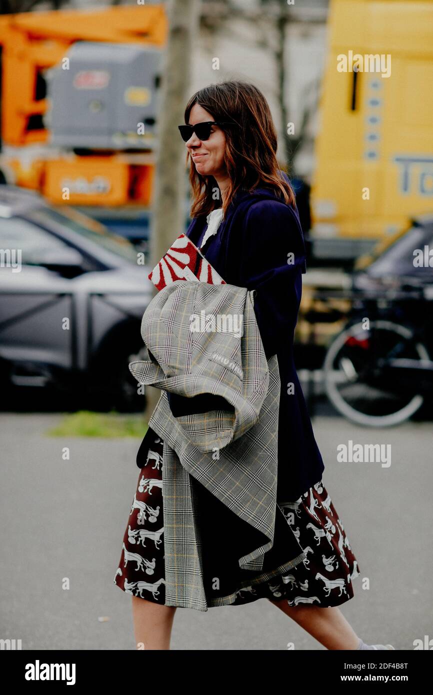 Street style, Natasha Goldenberg arriving at Miu Miu Fall Winter 2020 ...