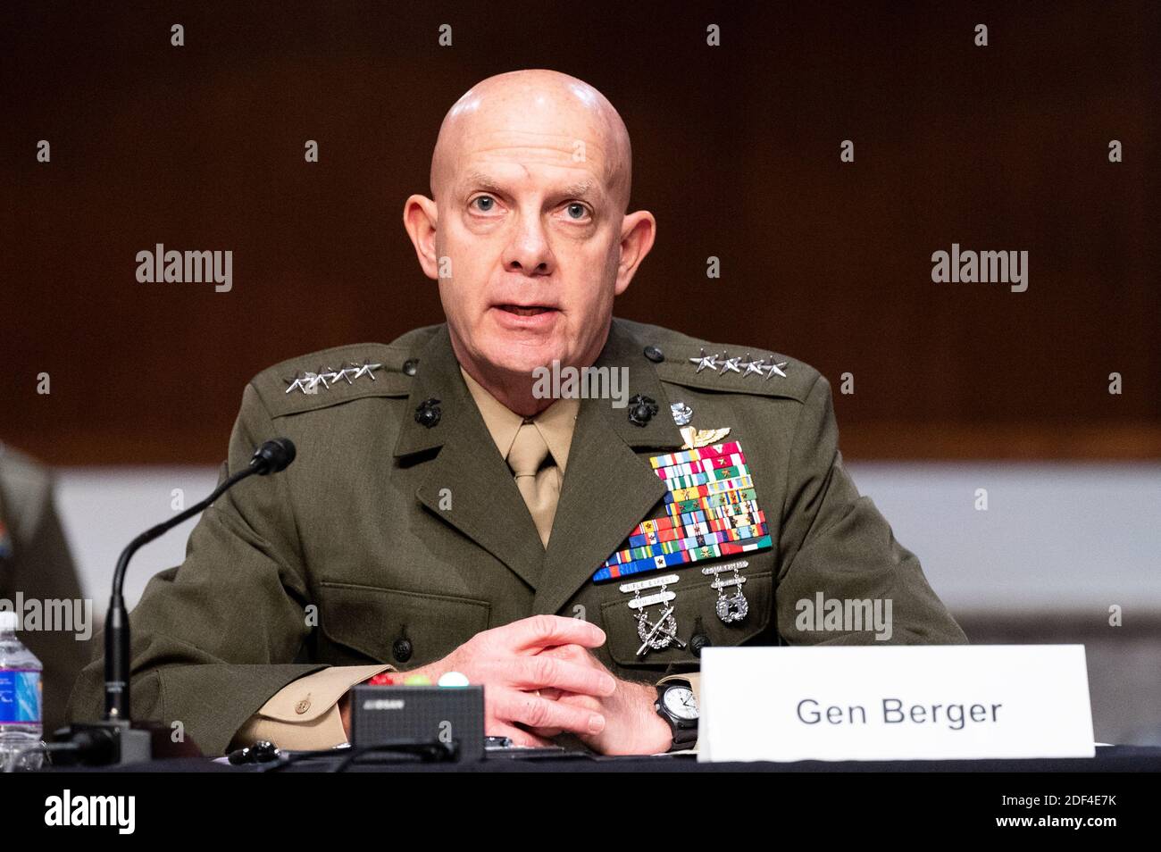 Commandant of the marine corps hi-res stock photography and images - Alamy