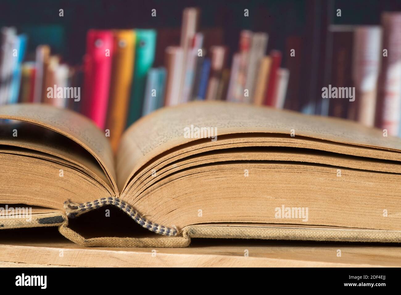 Old paper back book hi-res stock photography and images - Alamy