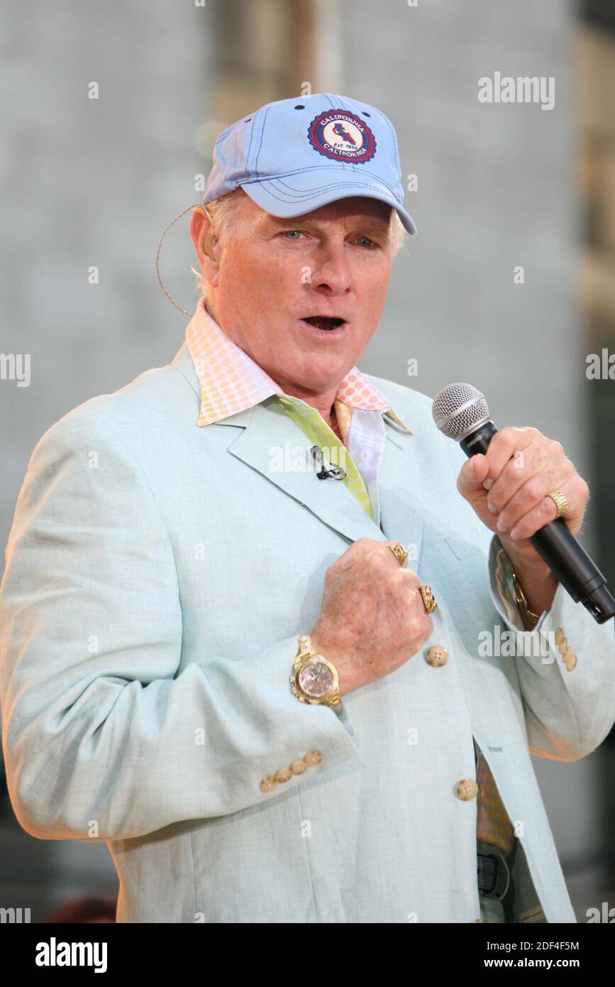 Mike Love of The Beach Boys performing on ABC "Good Morning America's ...