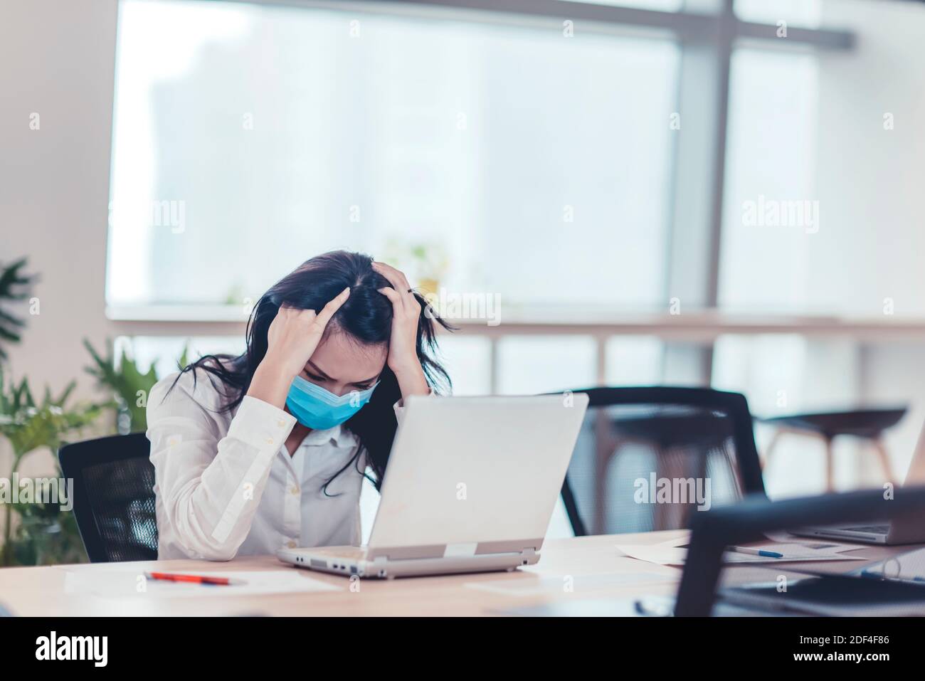 Office stress hi-res stock photography and images - Alamy