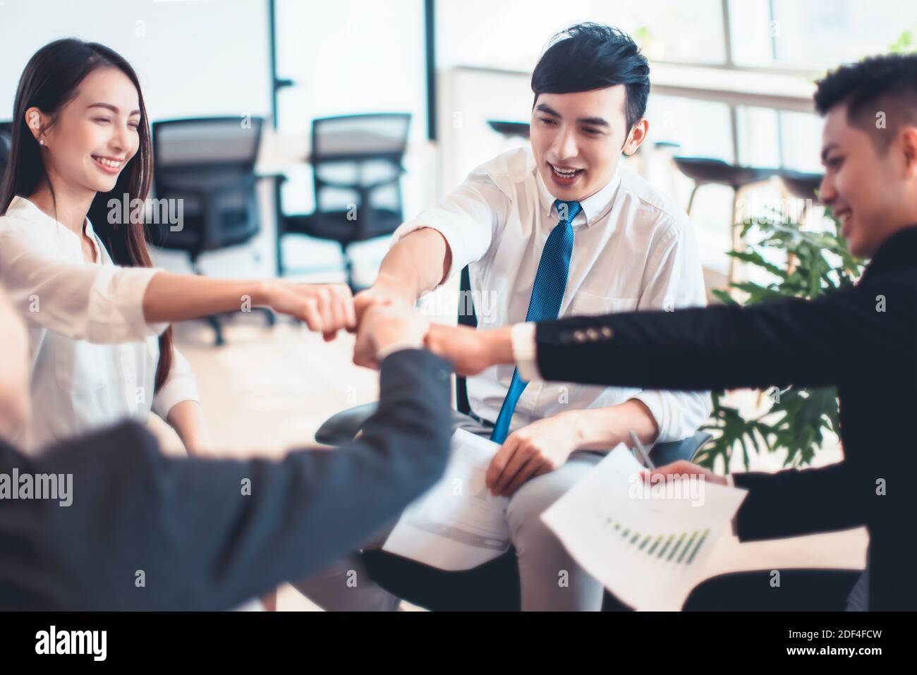 Successful unity hi-res stock photography and images - Alamy