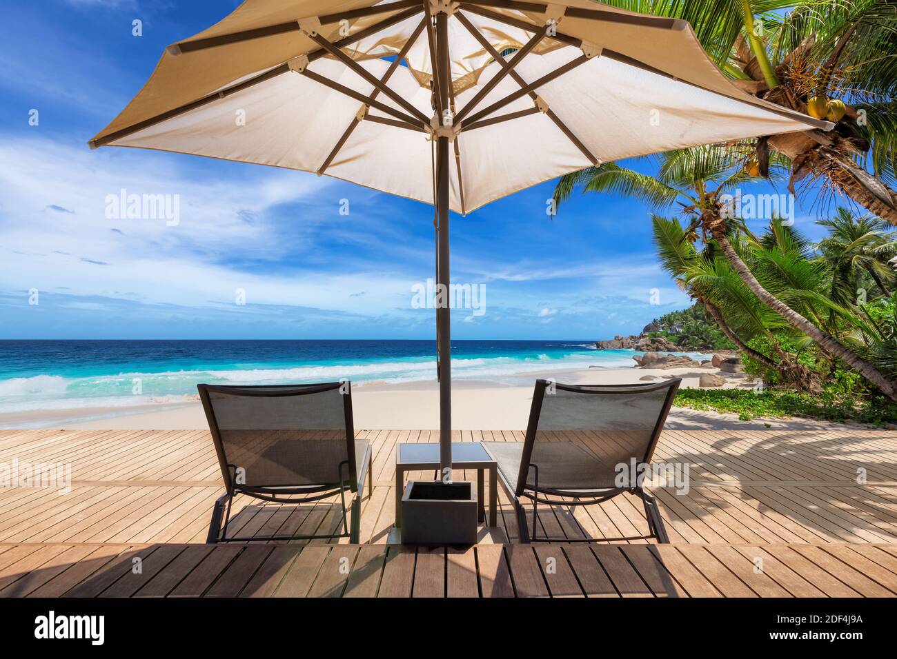 Tropical Sunny beach in Paradise island Stock Photo - Alamy