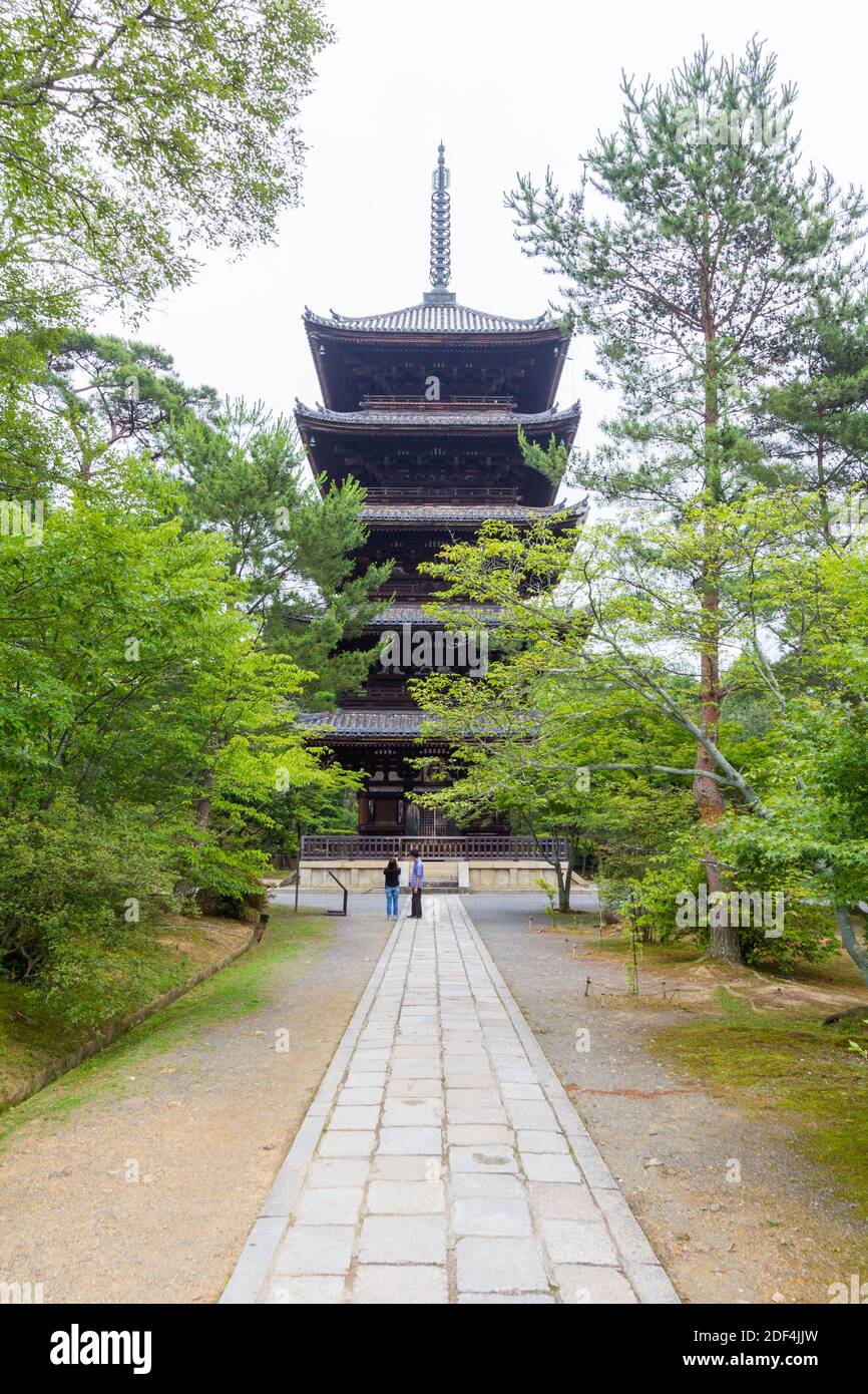 The five tiered pagoda inside the To-ji Temple complex in Kyoto, Japan ...