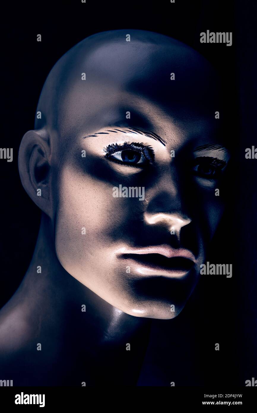 Face dummy hi-res stock photography and images - Alamy
