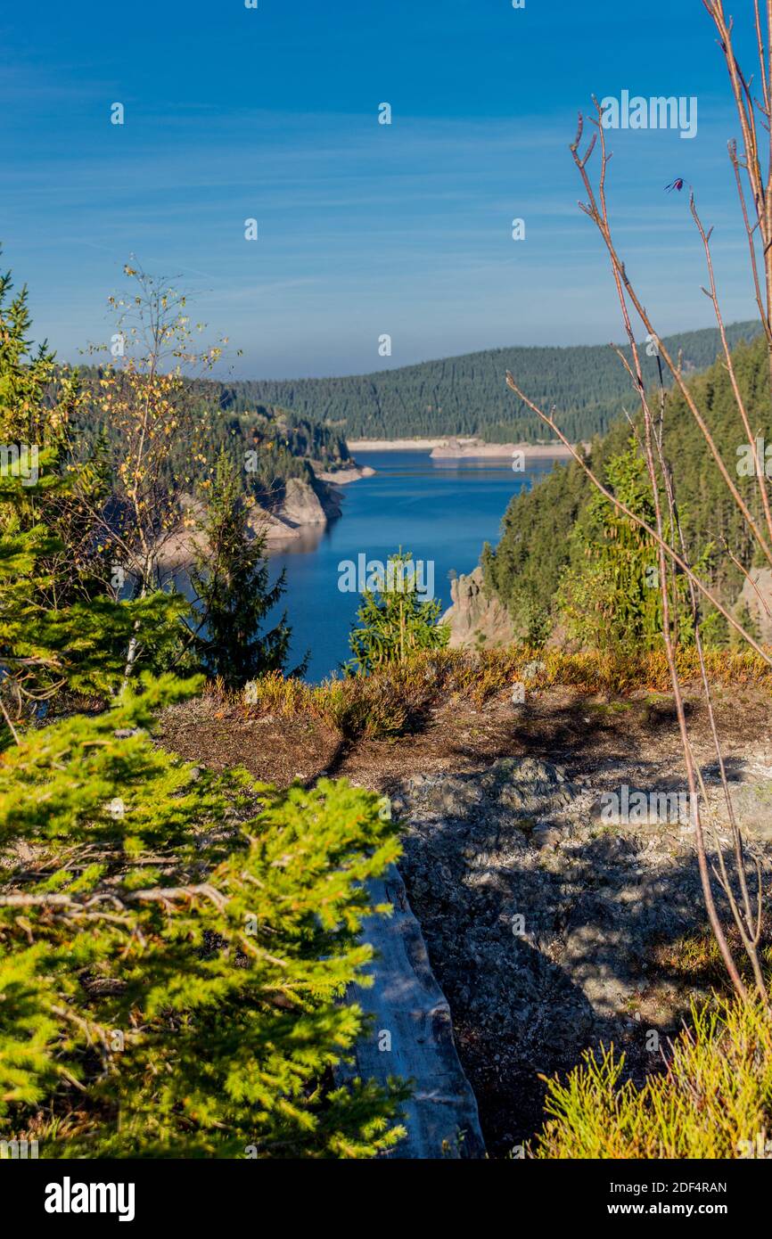Autumn walk around the narrow water dam in the Thuringian Forest ...