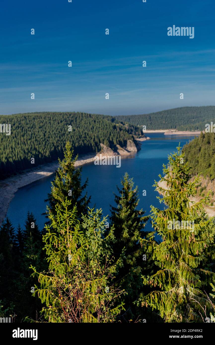 Autumn walk around the narrow water dam in the Thuringian Forest ...