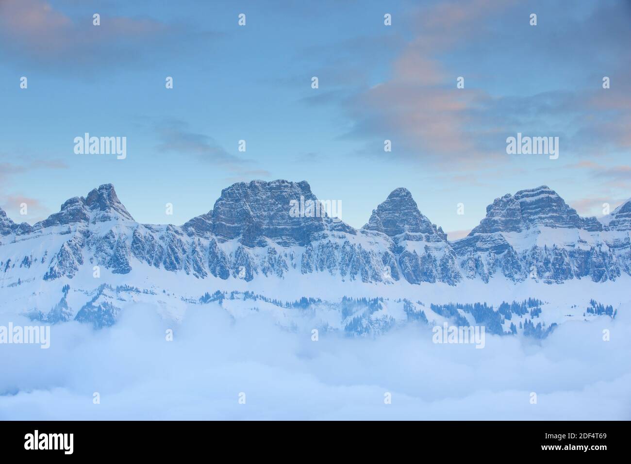 Churfirsten zuestoll hi-res stock photography and images - Alamy