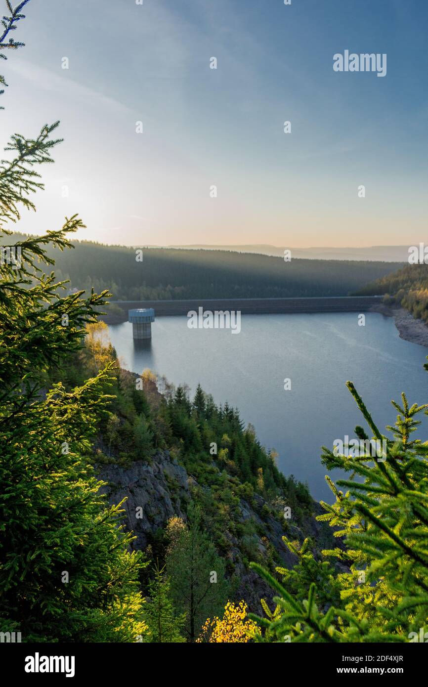 Autumn walk around the narrow water dam in the Thuringian Forest ...