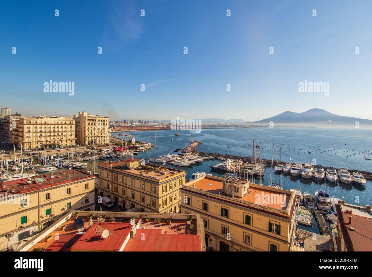 Old Naples High Resolution Stock Photography and Images - Alamy