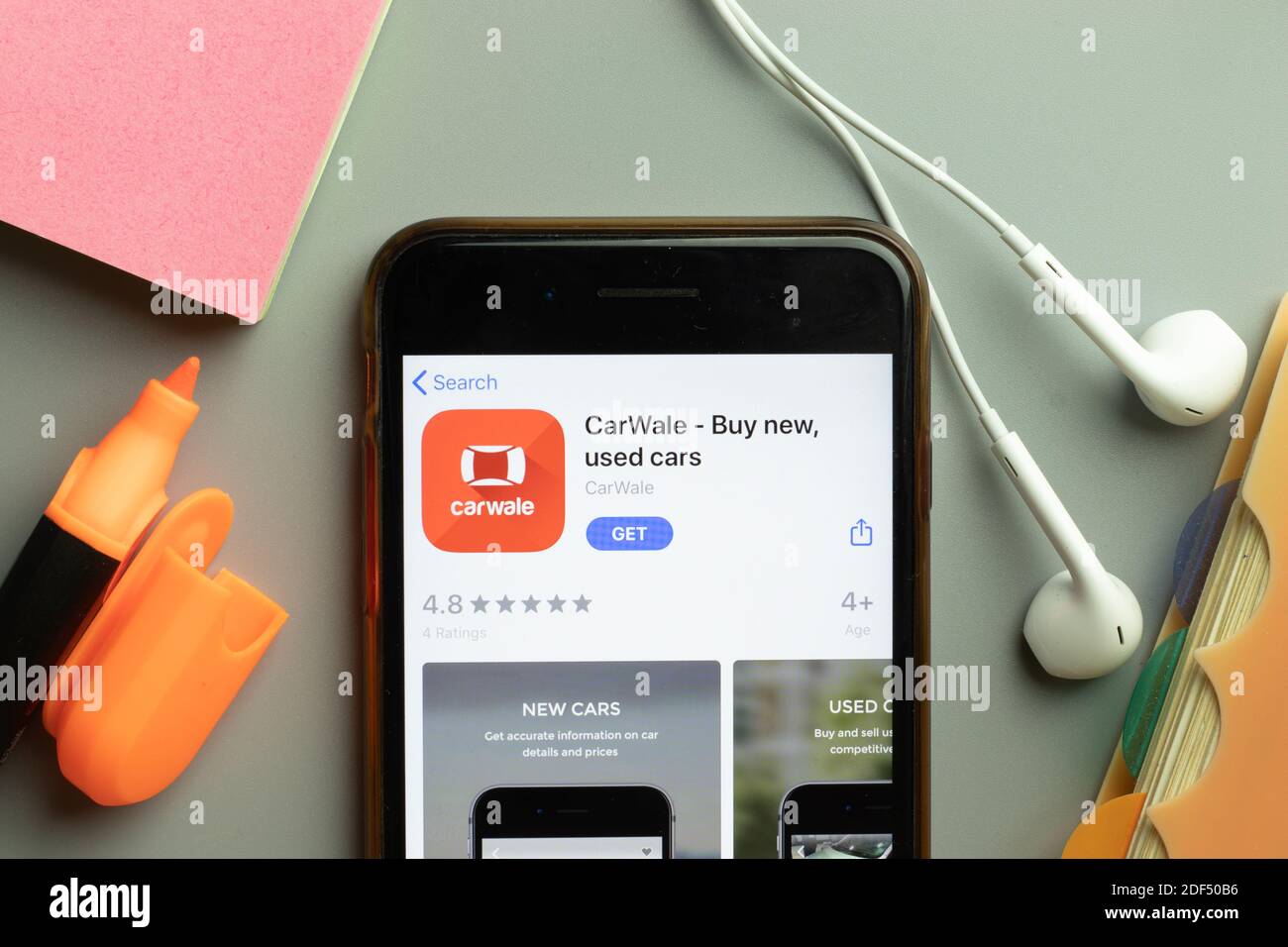 Carwale app hi-res stock photography and images - Alamy