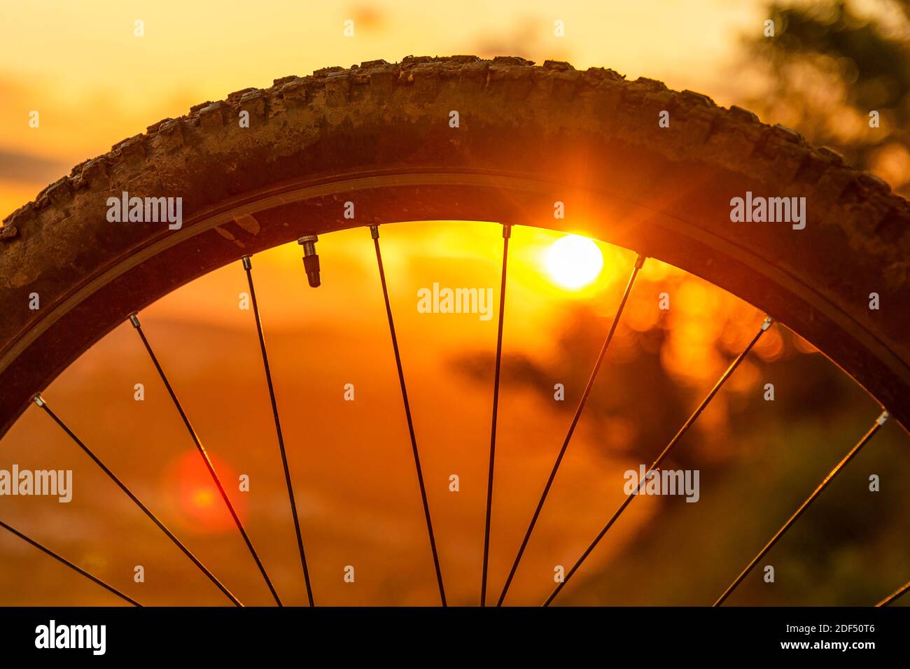 Wheel cross hi-res stock photography and images - Alamy