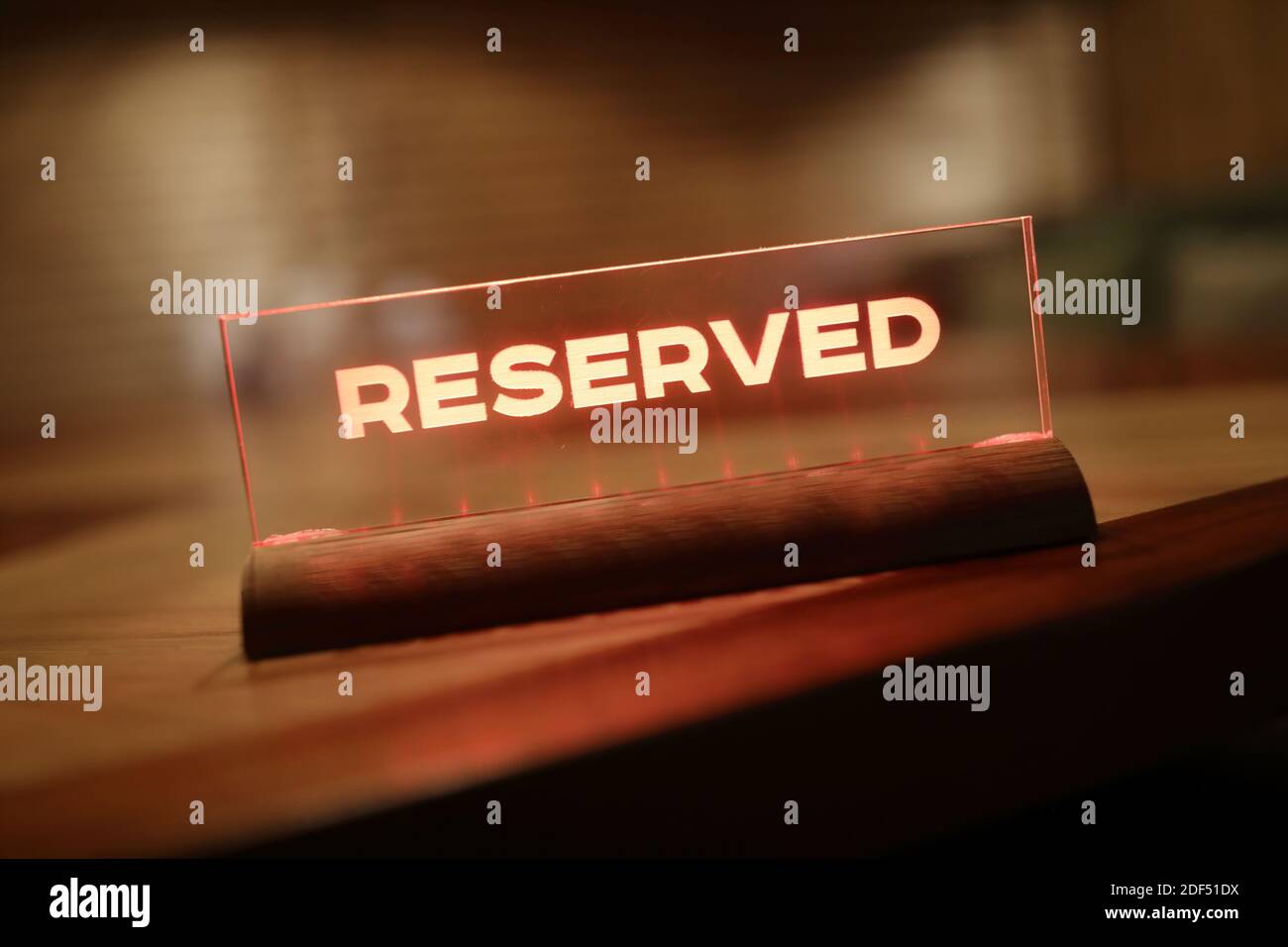 Announcement glowing neon sign hi-res stock photography and images - Alamy