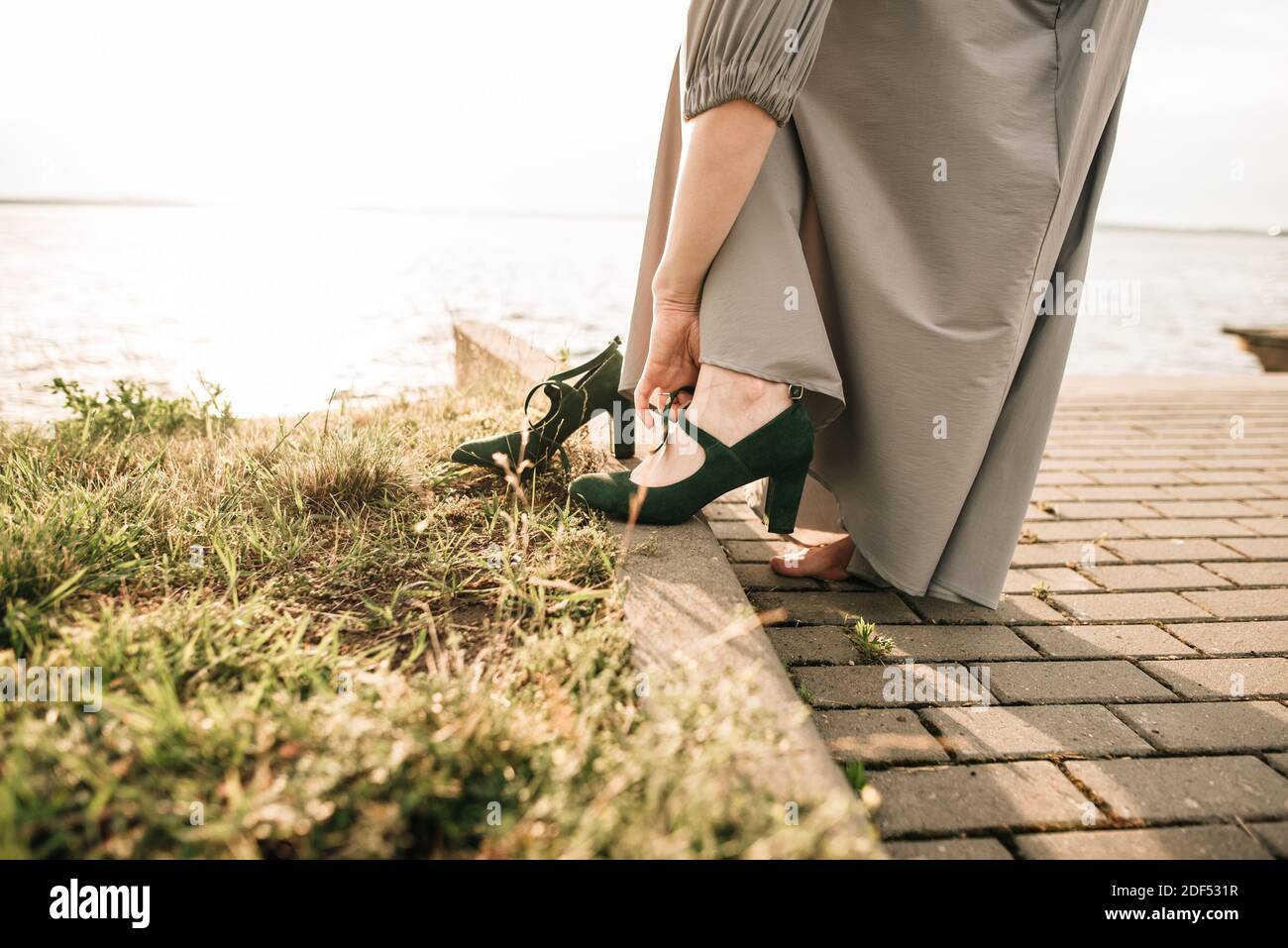Take off your shoes hi-res stock photography and images - Alamy