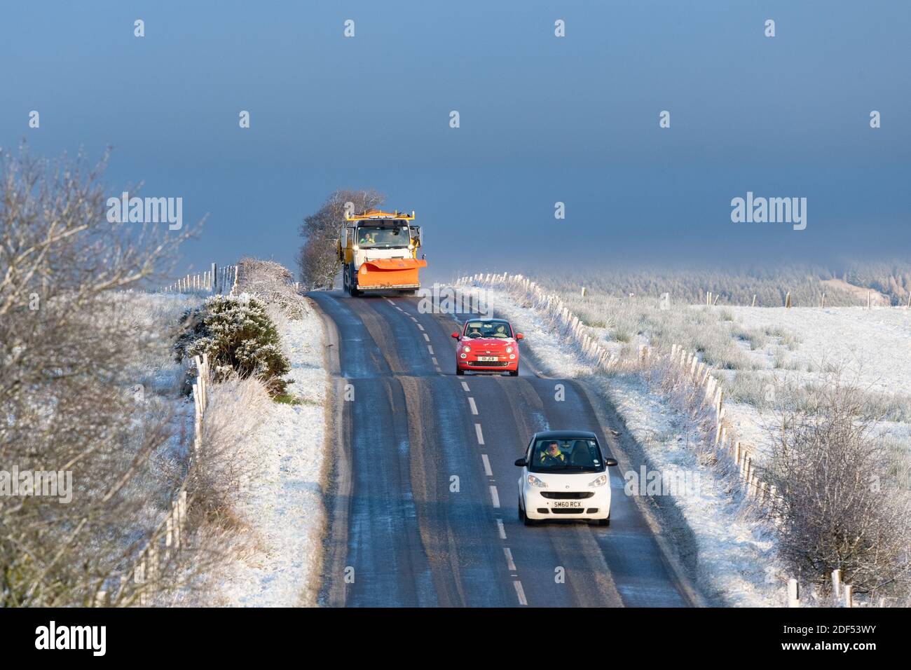 Balfron, Stirlingshire, Scotland, UK. 3rd Dec, 2020. UK weather - snow ...