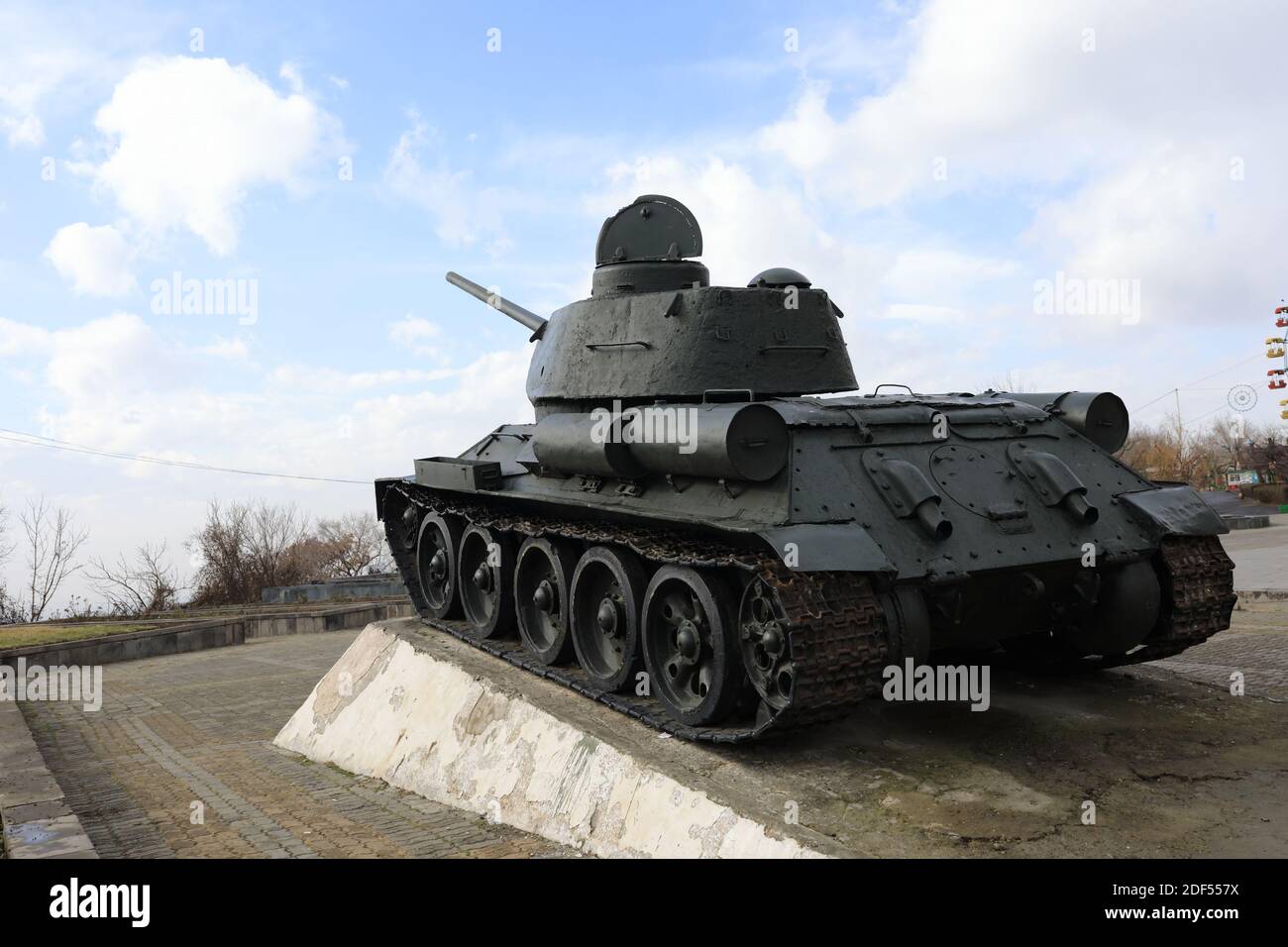 Soviet t34 medium tank hi-res stock photography and images - Alamy