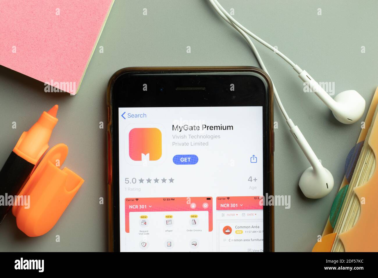 Mygate premium hi-res stock photography and images - Alamy
