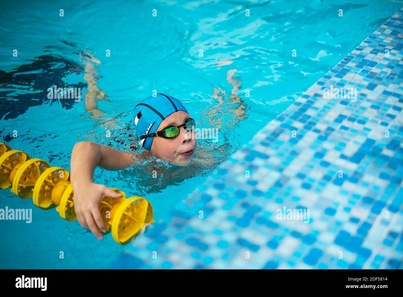 Pool glasses hi-res stock photography and images - Alamy