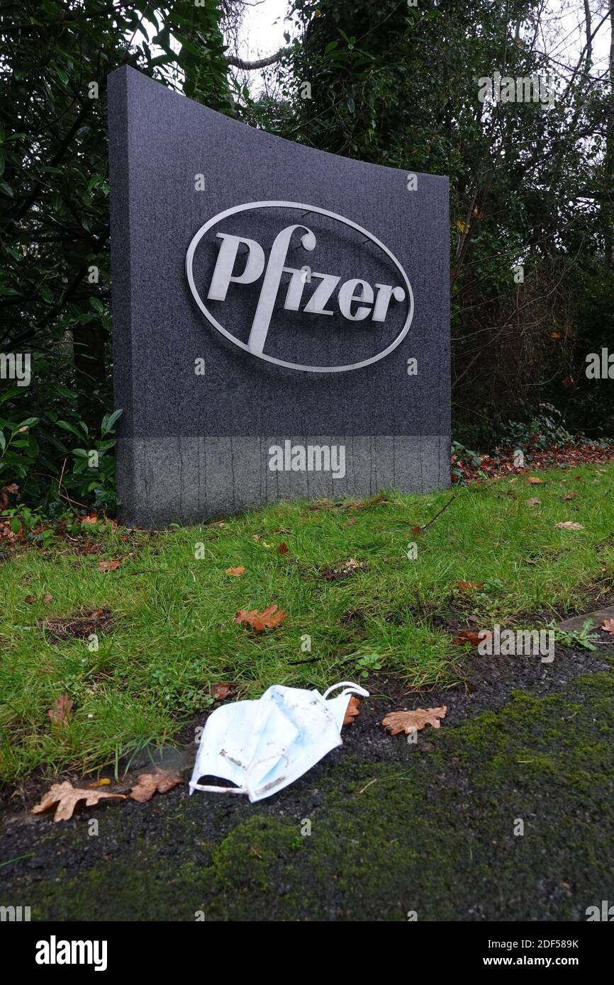 Pfizer hq surrey hi-res stock photography and images - Alamy