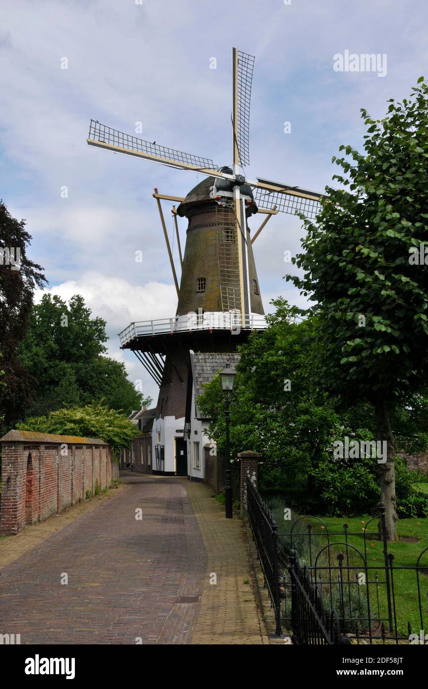 Windmill the hoop hi-res stock photography and images - Alamy