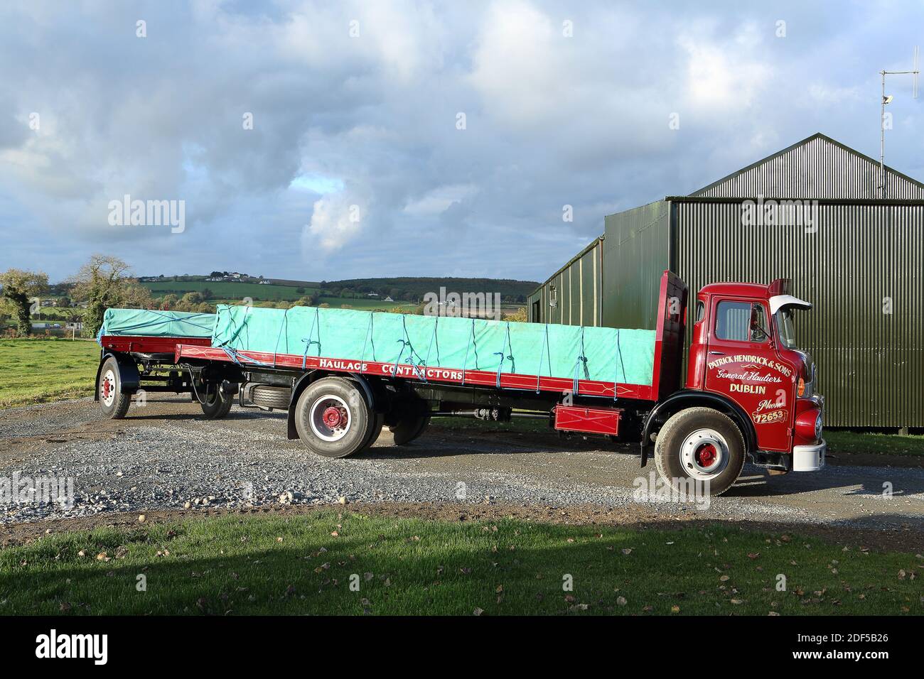 Leyland beaver hi-res stock photography and images - Alamy